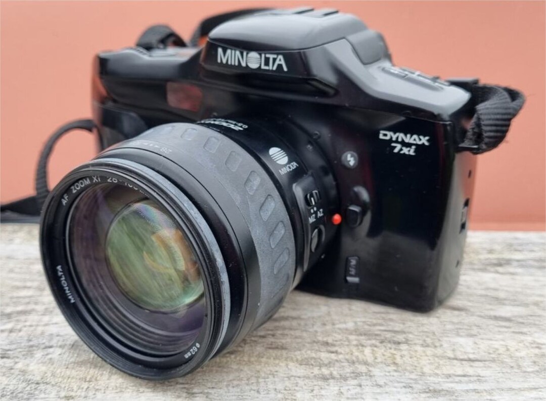 Minolta 7xi (1991) - Analog Vintage Camera - 35mm Film - Minolta AF ...