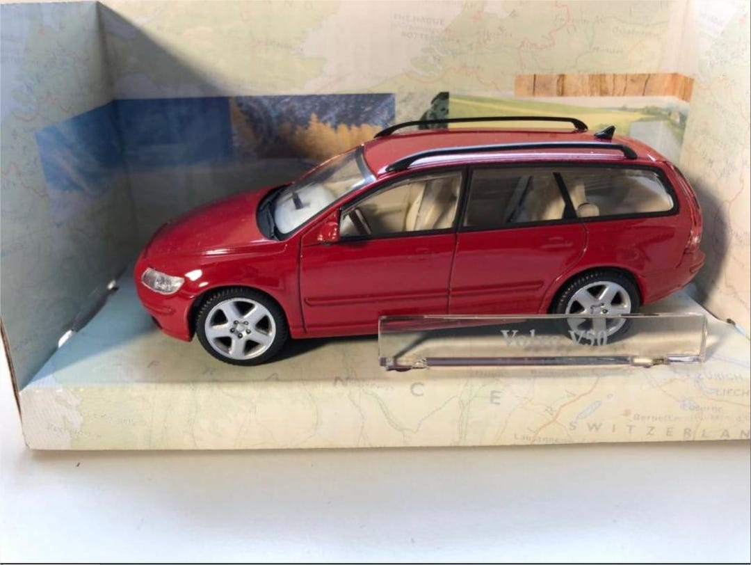 Cararama Volvo V50 Diecast Model Car - Scale 1/43 - Red - Diecast Metal ...