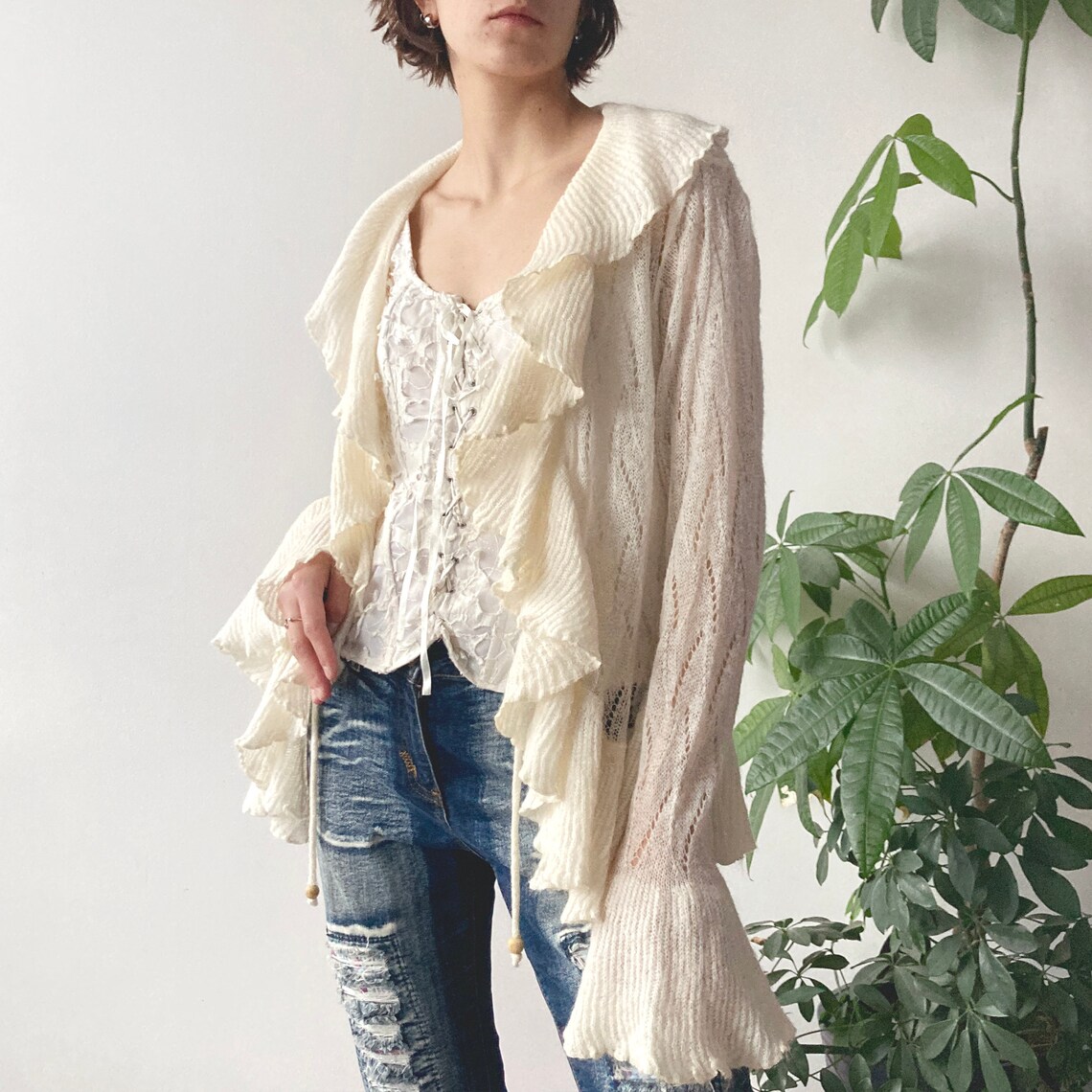 Vintage Y2K 00's 2000's Cream Tie up Front Ruffled Light Knit Cardigan ...