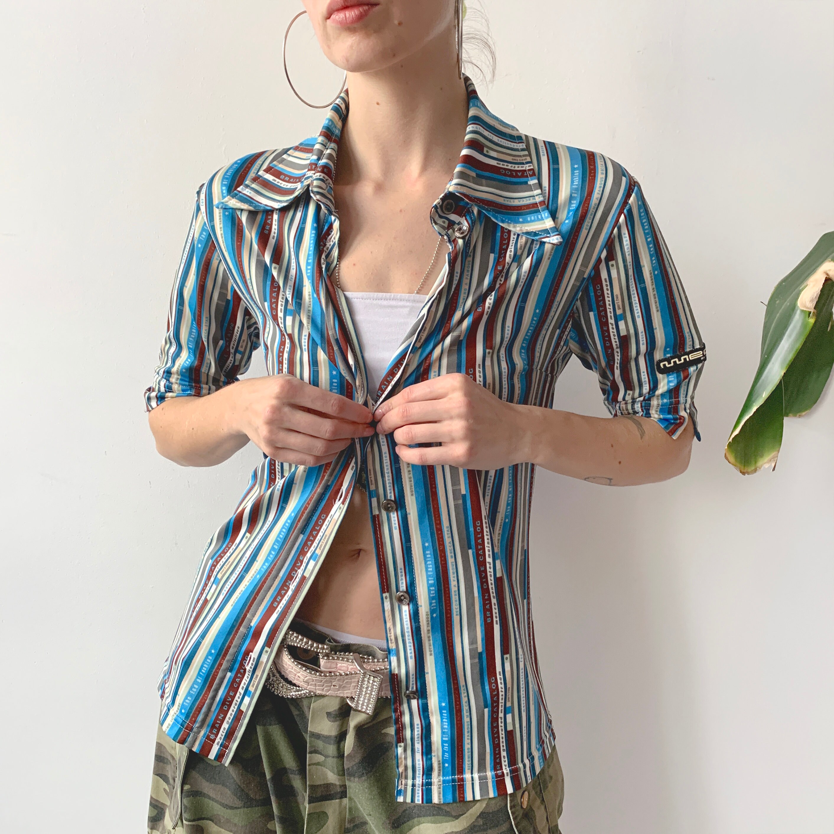 Vintage Y2K 00s 2000s Unisex Slim Fit Blue & Brown Abstract Graphic ...