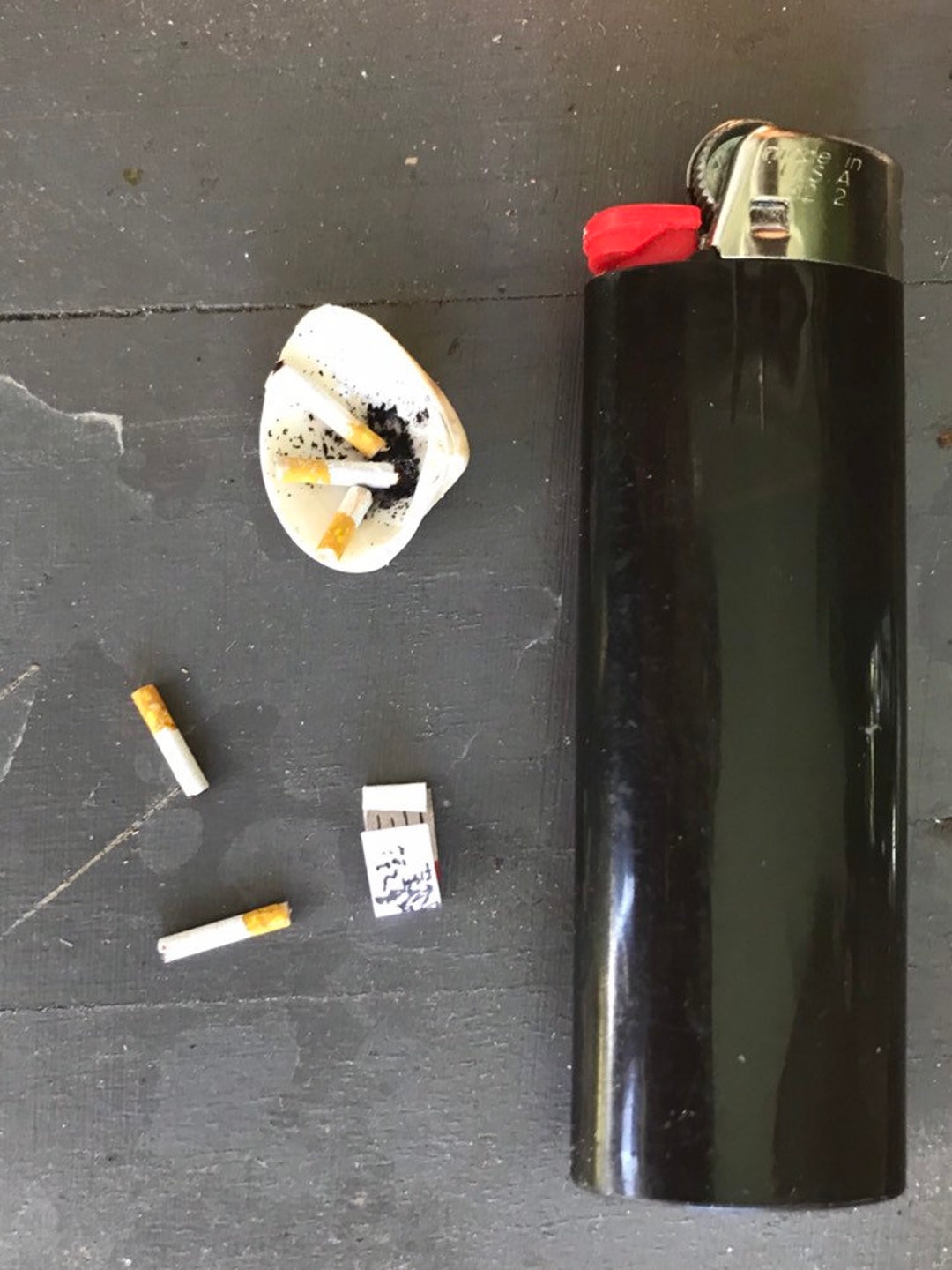 1:12 Scale Miniature Cigarettes and Shell Ashtray With Matchbook - Etsy