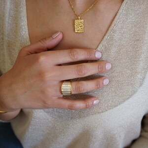Gold White Sea Shell Ring, Mother of Pearl Ring, Gold Plated Stainless Steel, Geometric Square ...