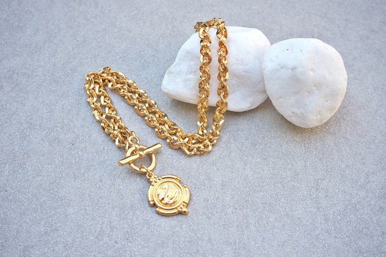 Gold Thick Chain Collar Locket Necklace With an Ethnic Disc - Etsy