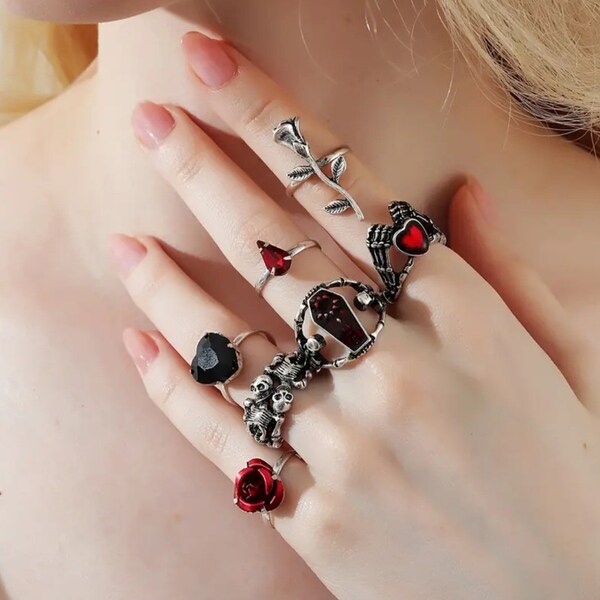 Gothic Ring - Etsy