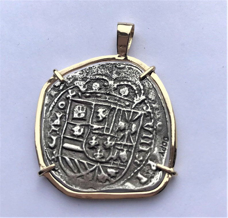 ATOCHA Coin Pendant 14K Yellow Gold 8 Reale - Etsy