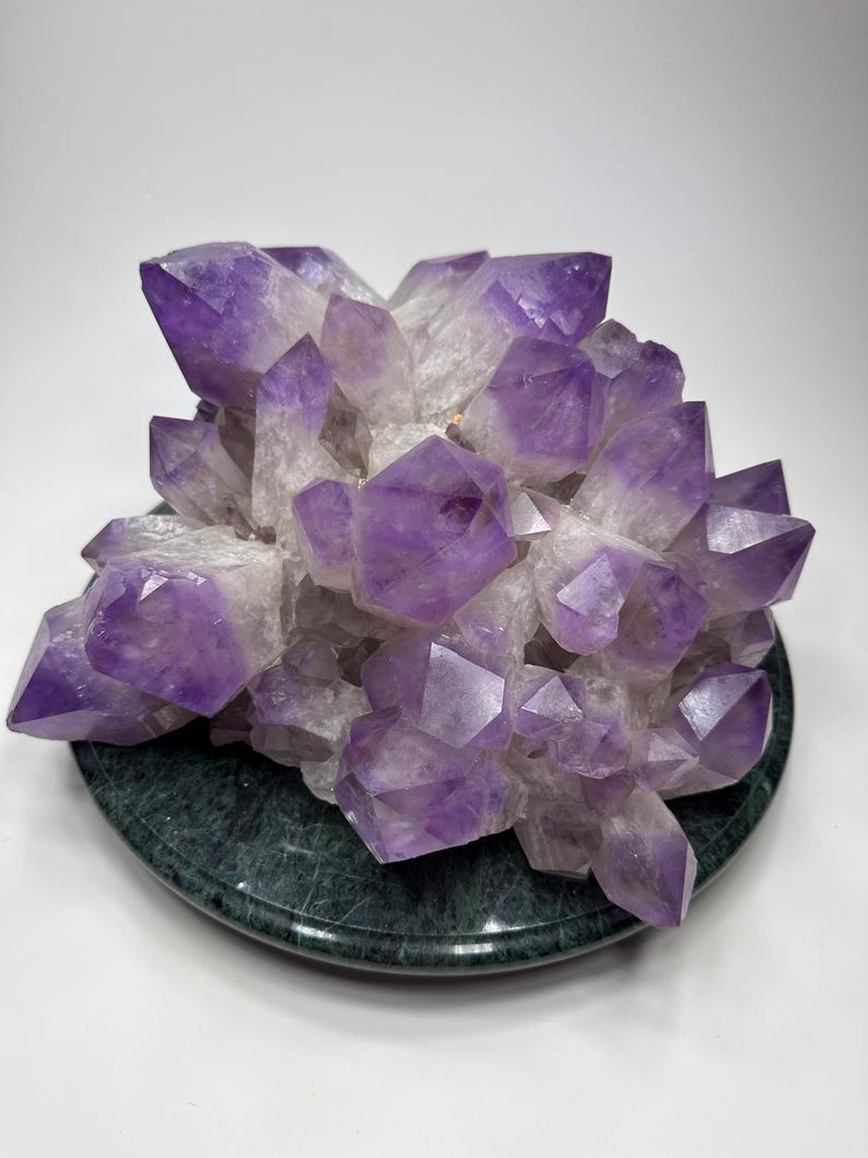 Incredible Display___large GEMMY Amethyst Quartz Crystal Cluster ...