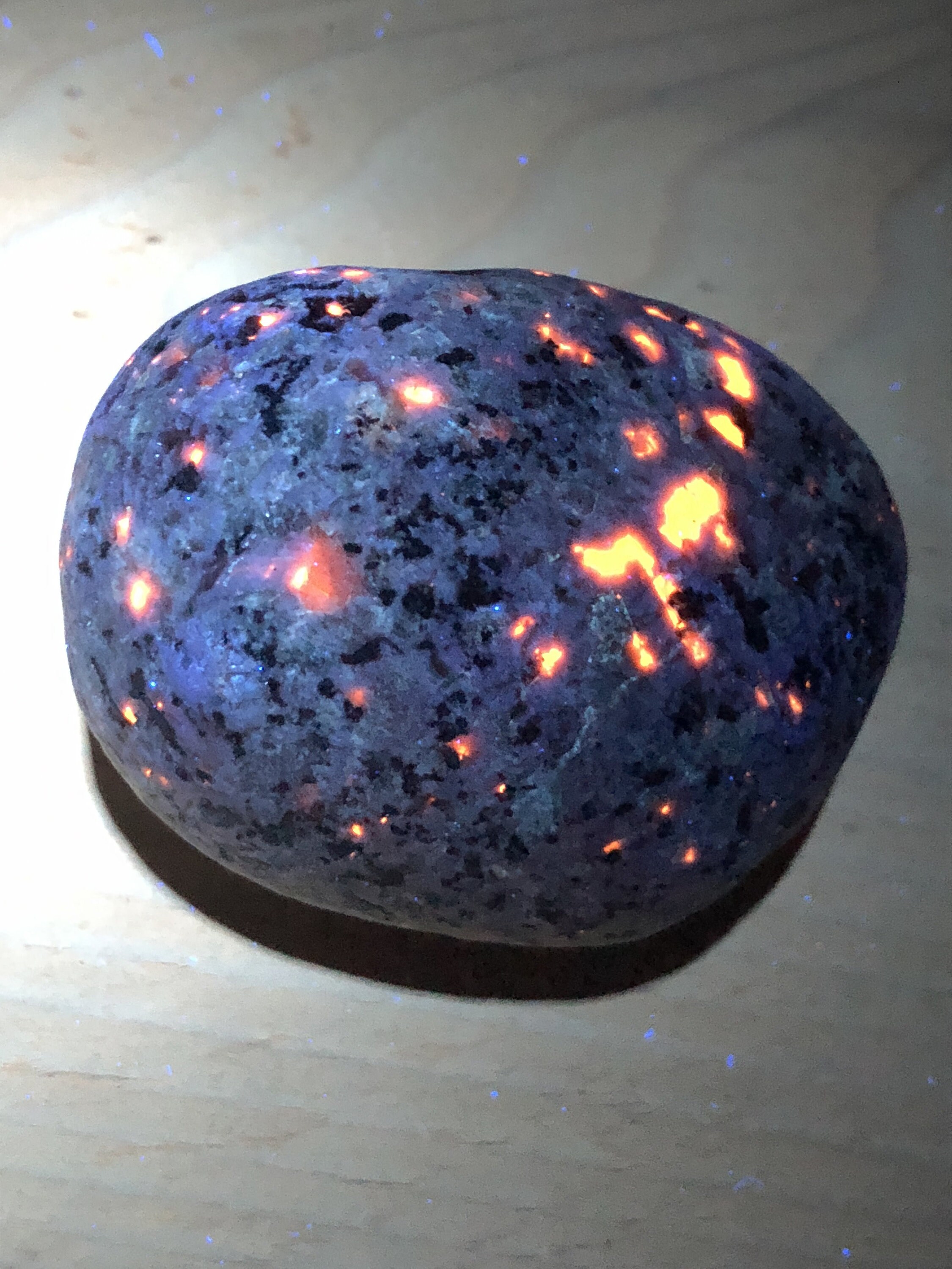 Amazing Medium 5.13 OZ./ 145.2 Gram YOOPERLITE Fluorescent | Etsy