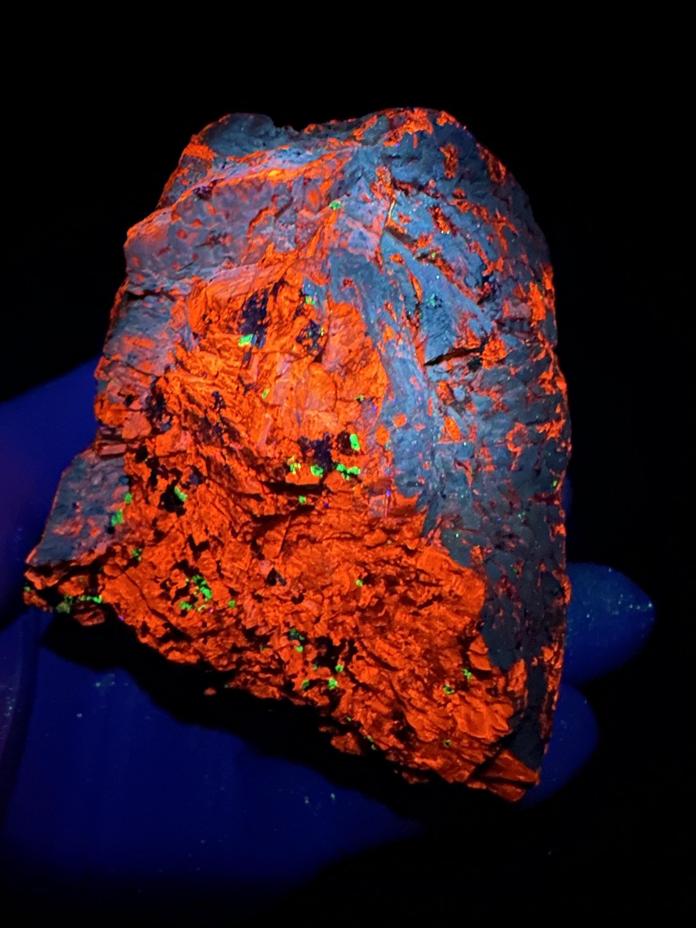 Highly Fluorescent___rare Franklinite / Willemite Specimen From ...