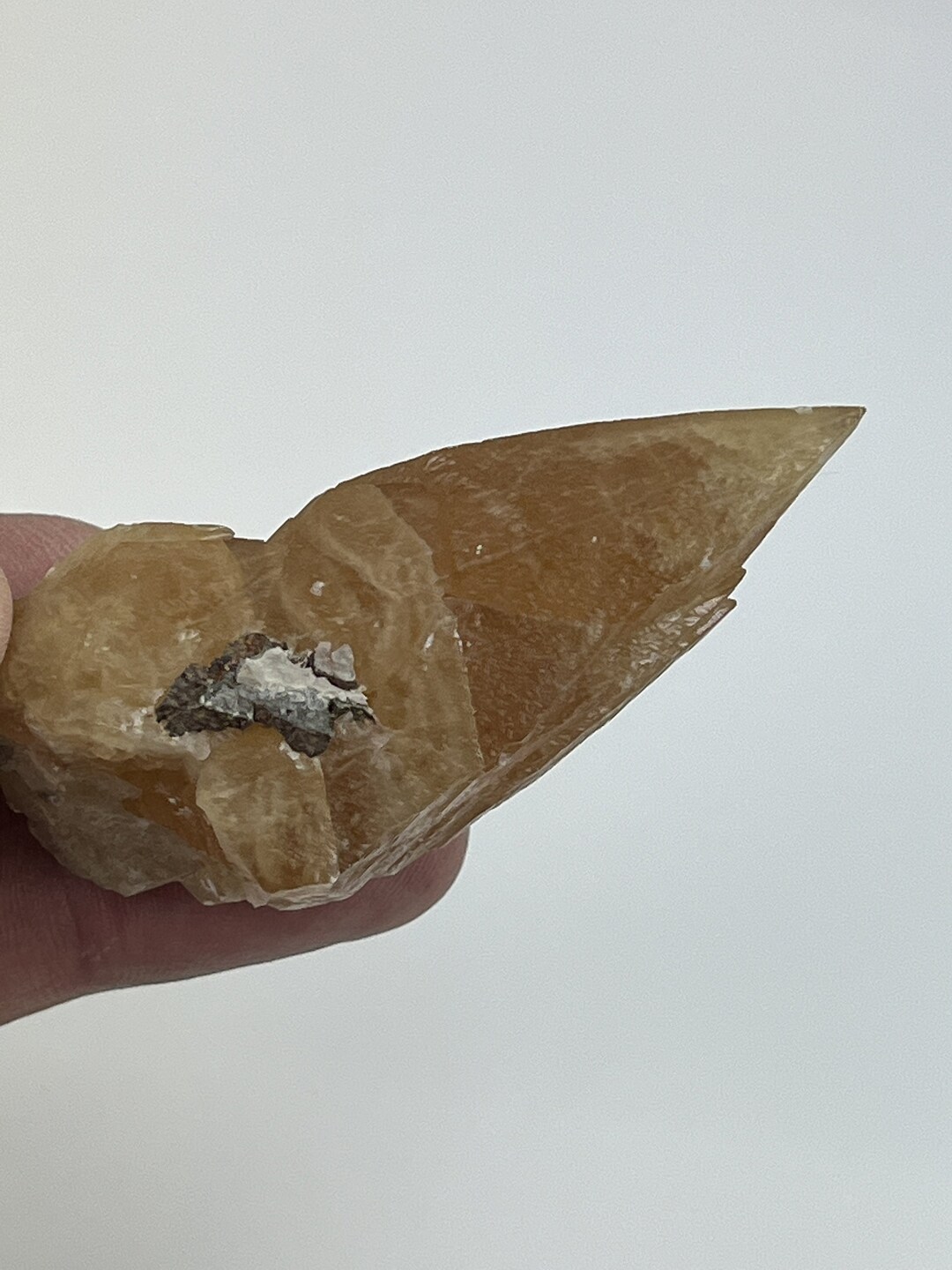 Large Fluorescent Honey Dogtooth Calcite Crystal, Pugh Quarry, Wood Co ...