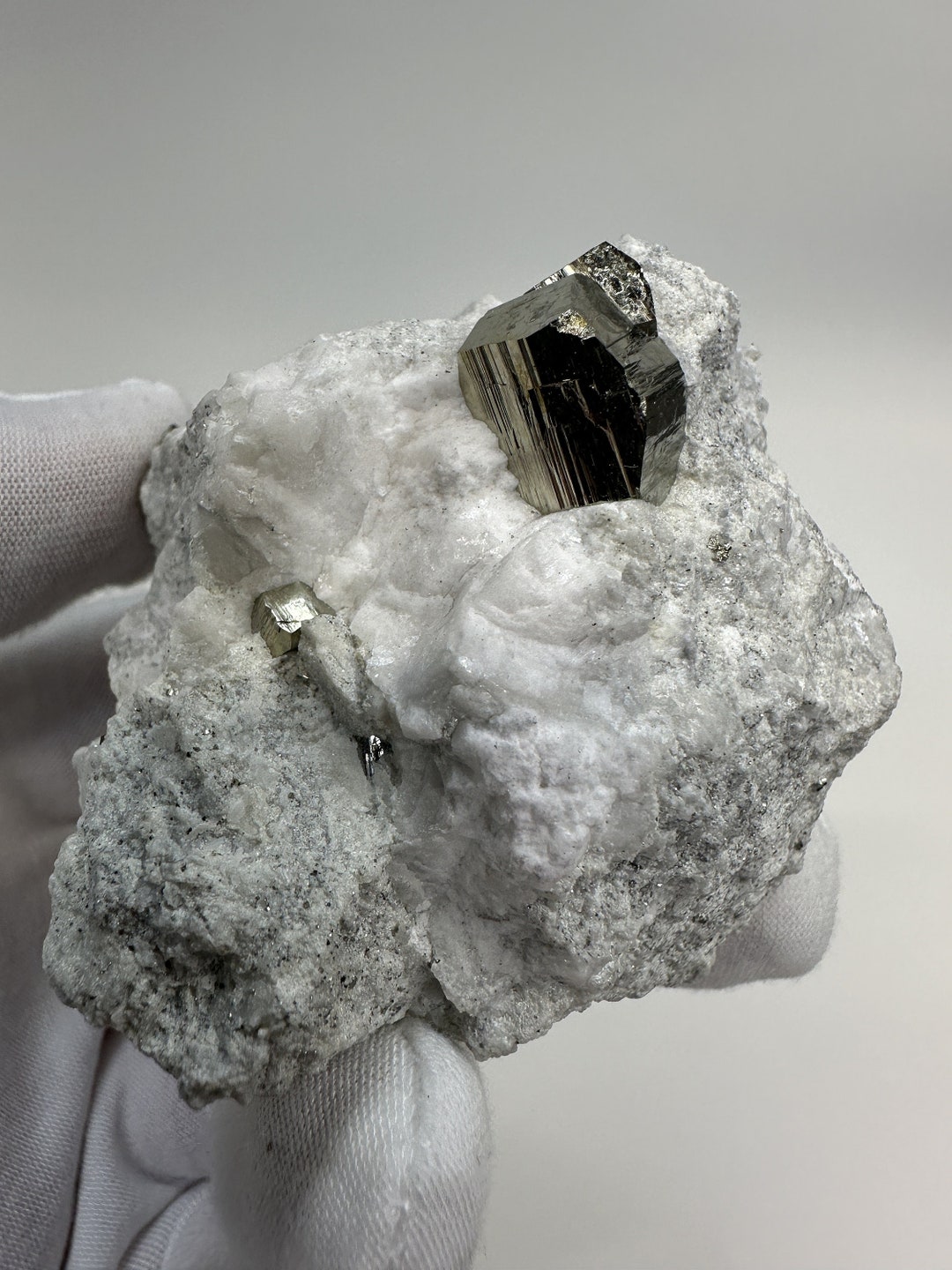 New Find___large Rare Very UV Reactive Calcite With Pyrite From Mapimí ...