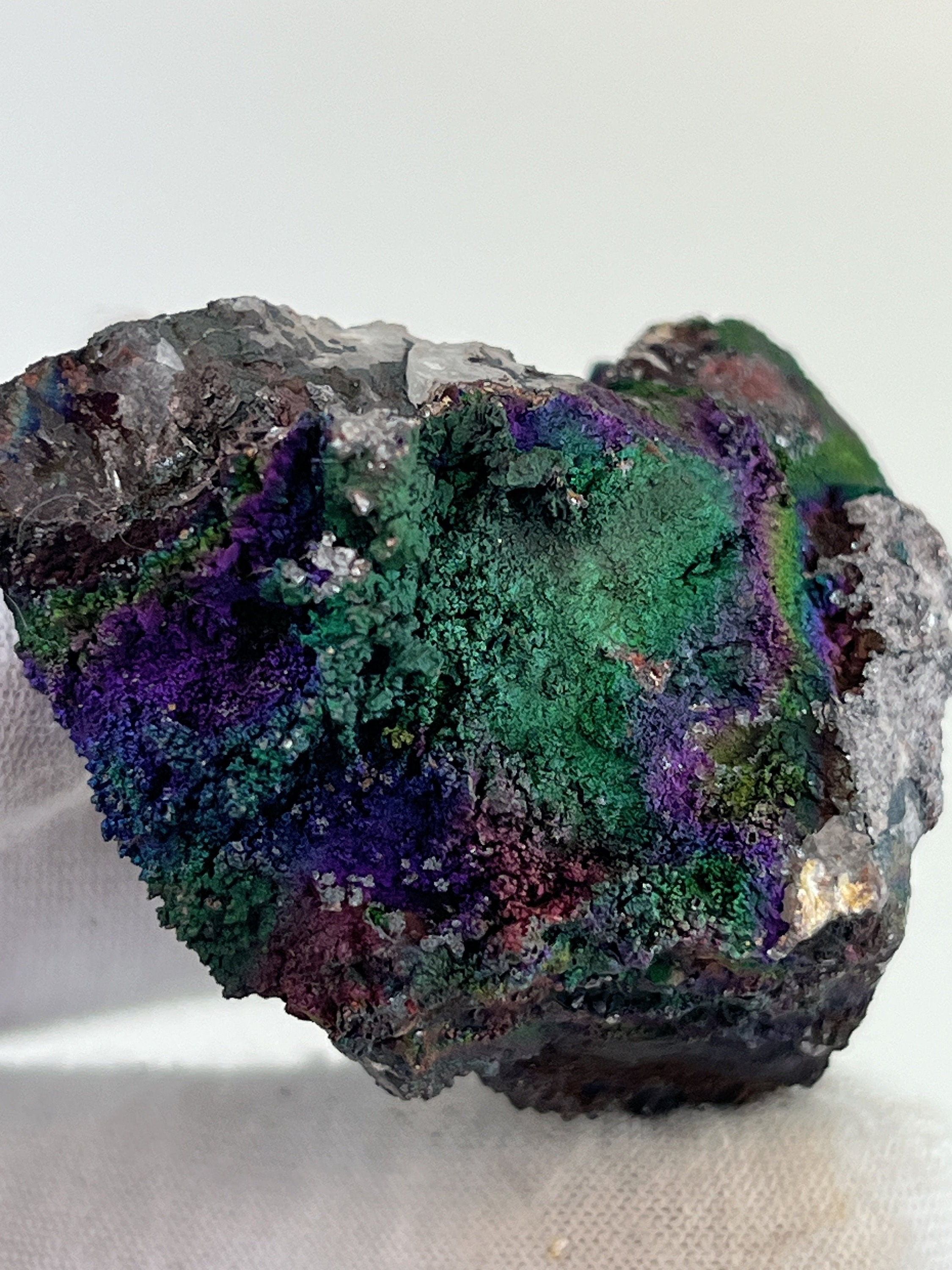Bright RAINBOW Colors___rare IRIDESCENT Hematite on Quartz___graves Mtn ...