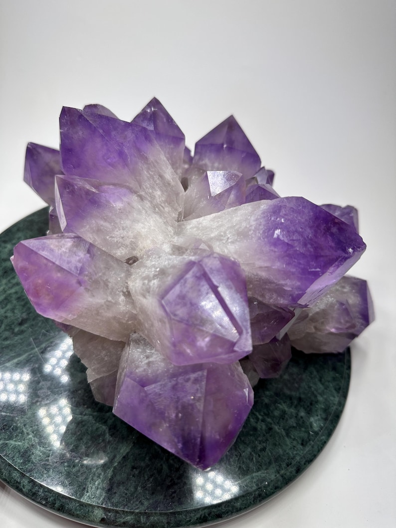 Incredible Display___large GEMMY Amethyst Quartz Crystal Cluster ...