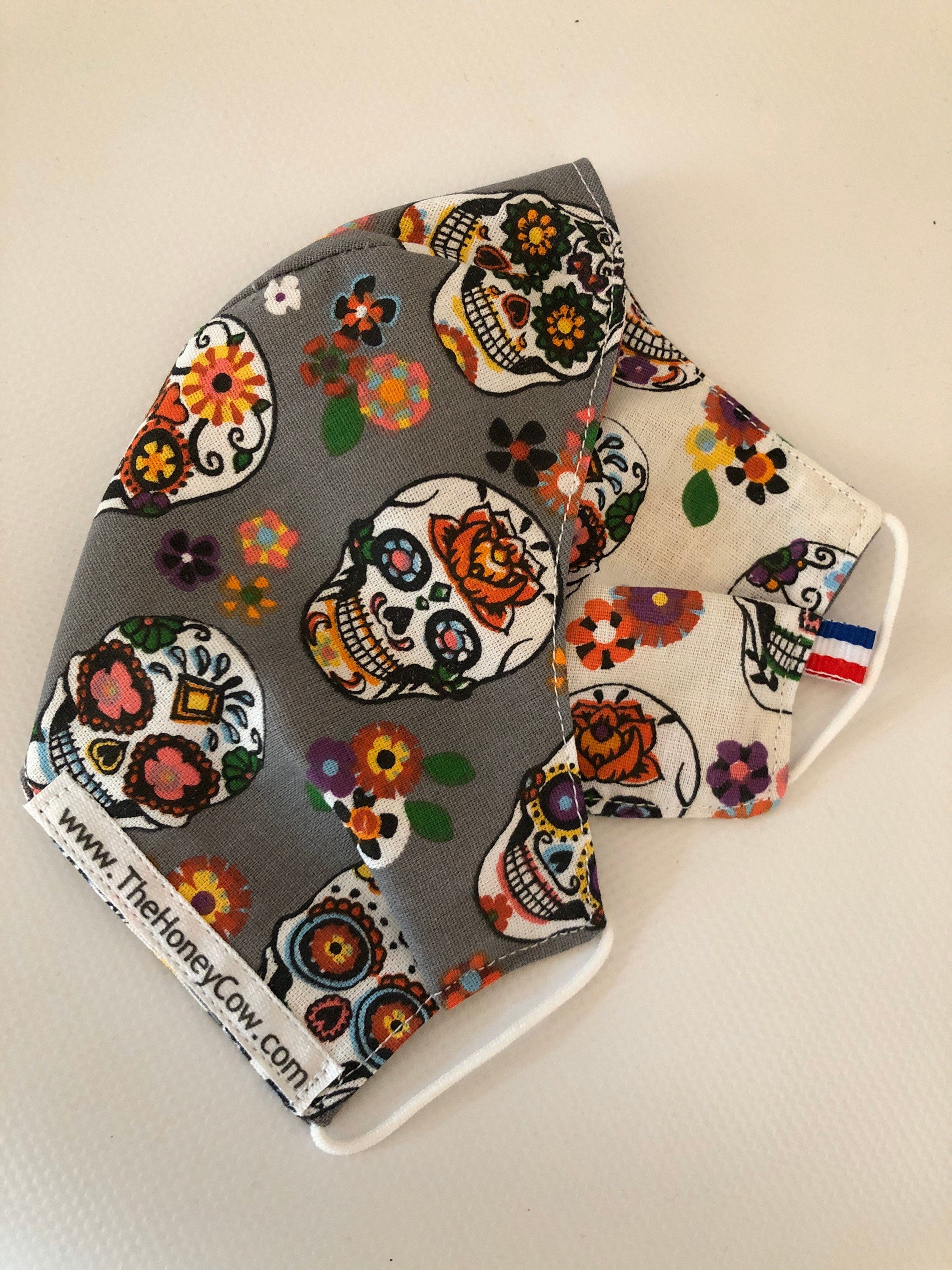 Washable, Reversible Cotton Face Mask Skulls grey and white