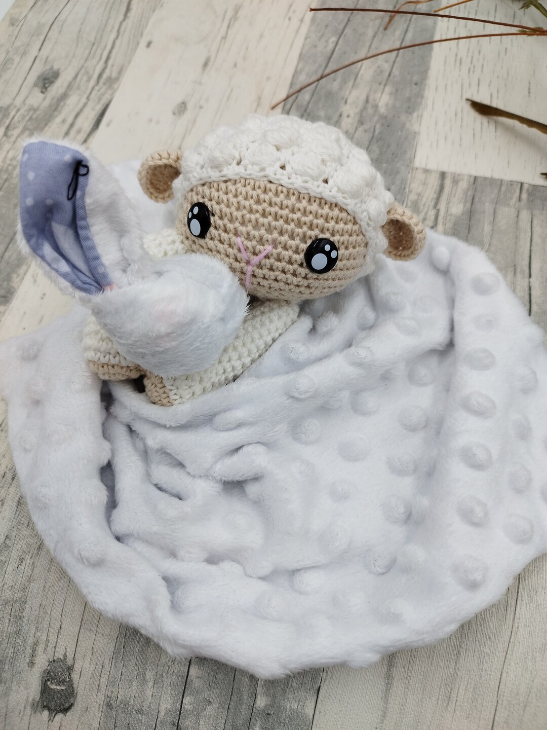 White Sheep Comforter - Etsy