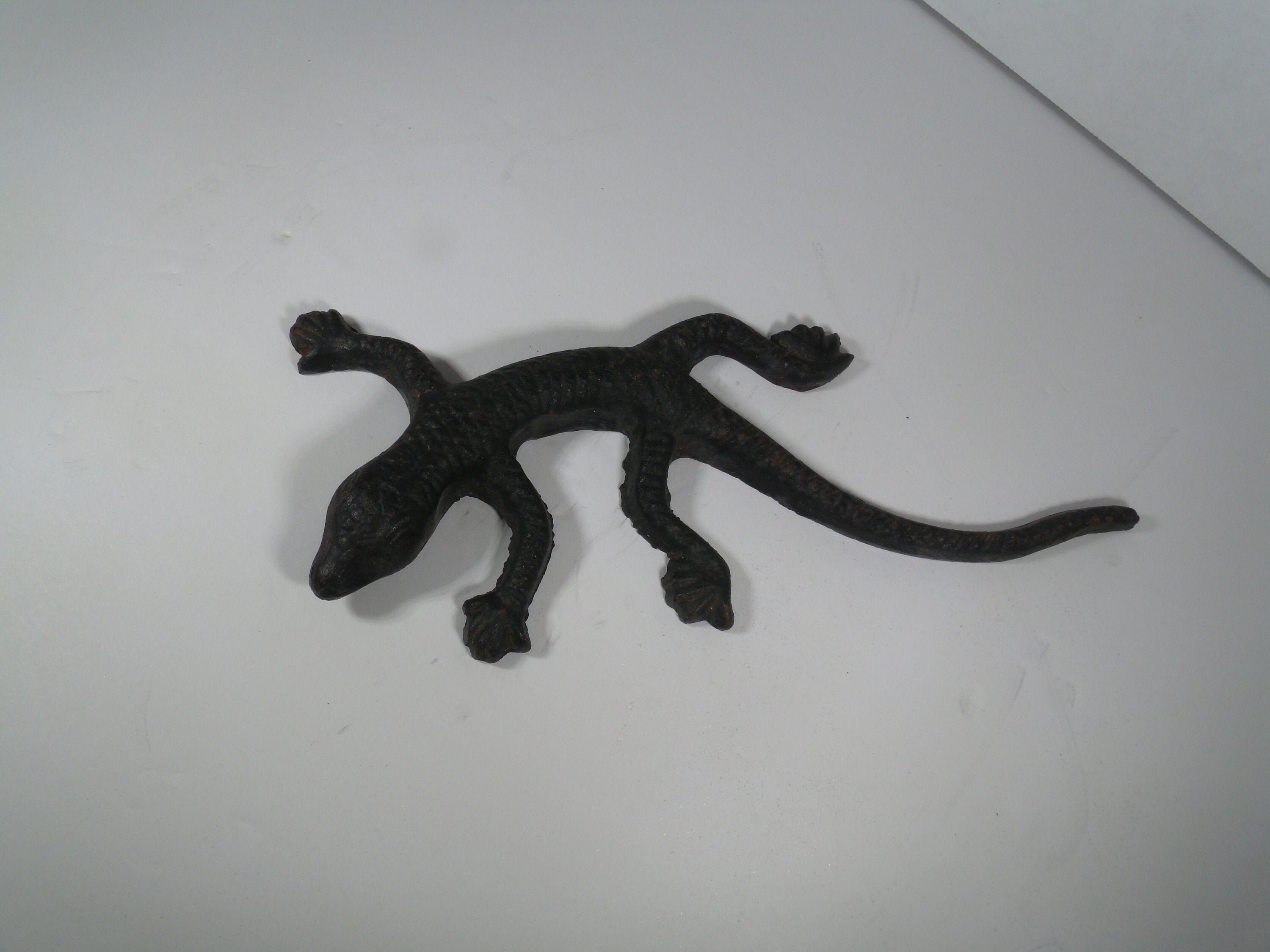 Cast Iron Black Alligator or Gecko Paper Weight - Etsy Cast Iron Black Alligator or Gecko Paper Weight - Etsy