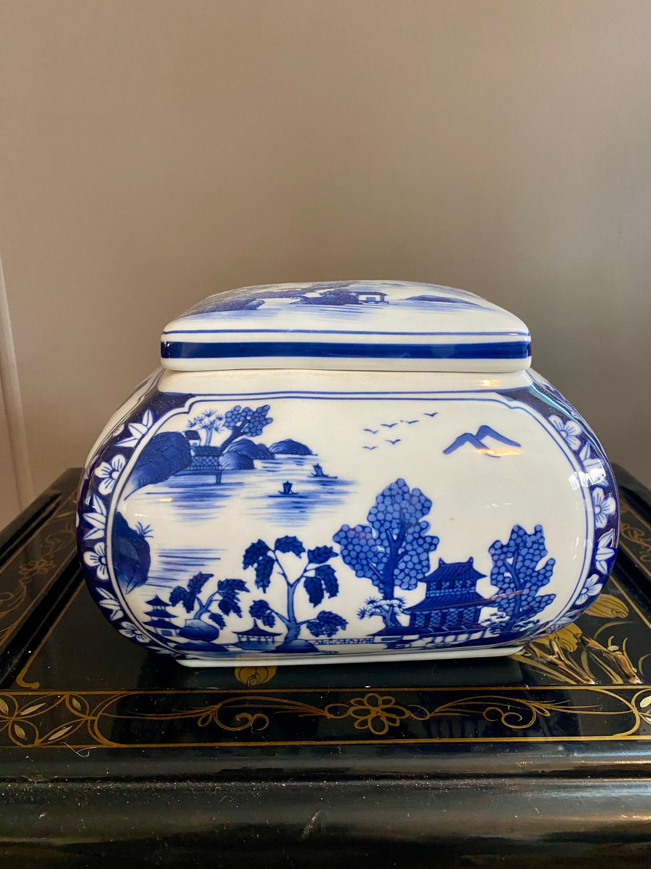 Vintage Bombay Blue Willow Design Porcelain Jar With Lid, Chinese Hand ...