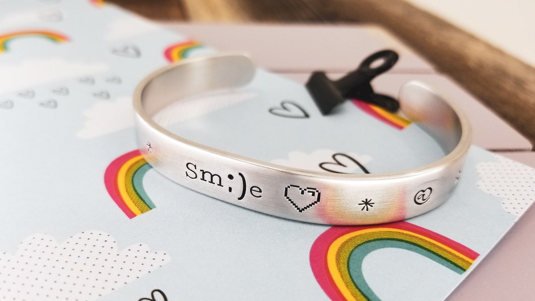 Smile Cuff Bracelet | 8 Bit Heart, Game Gift, Geek Gift | Cute Smiling ...