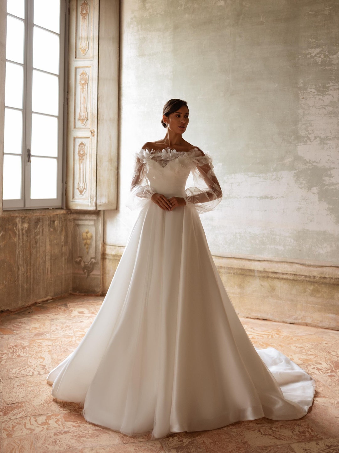 Elegant Wedding Dress With Detachable Bolero, Bridal Dress Decorate With 3D Flowers, Ivory ...