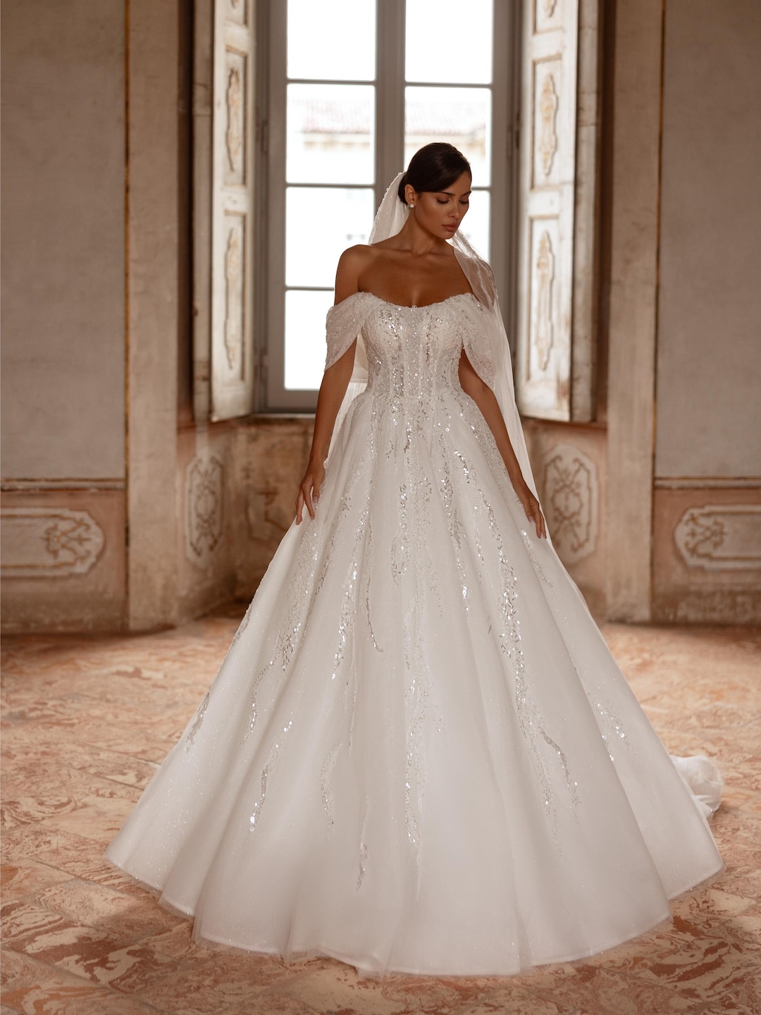 Princess Style Wedding Dress, Hand-embroidered Off-shoulder Wedding ...