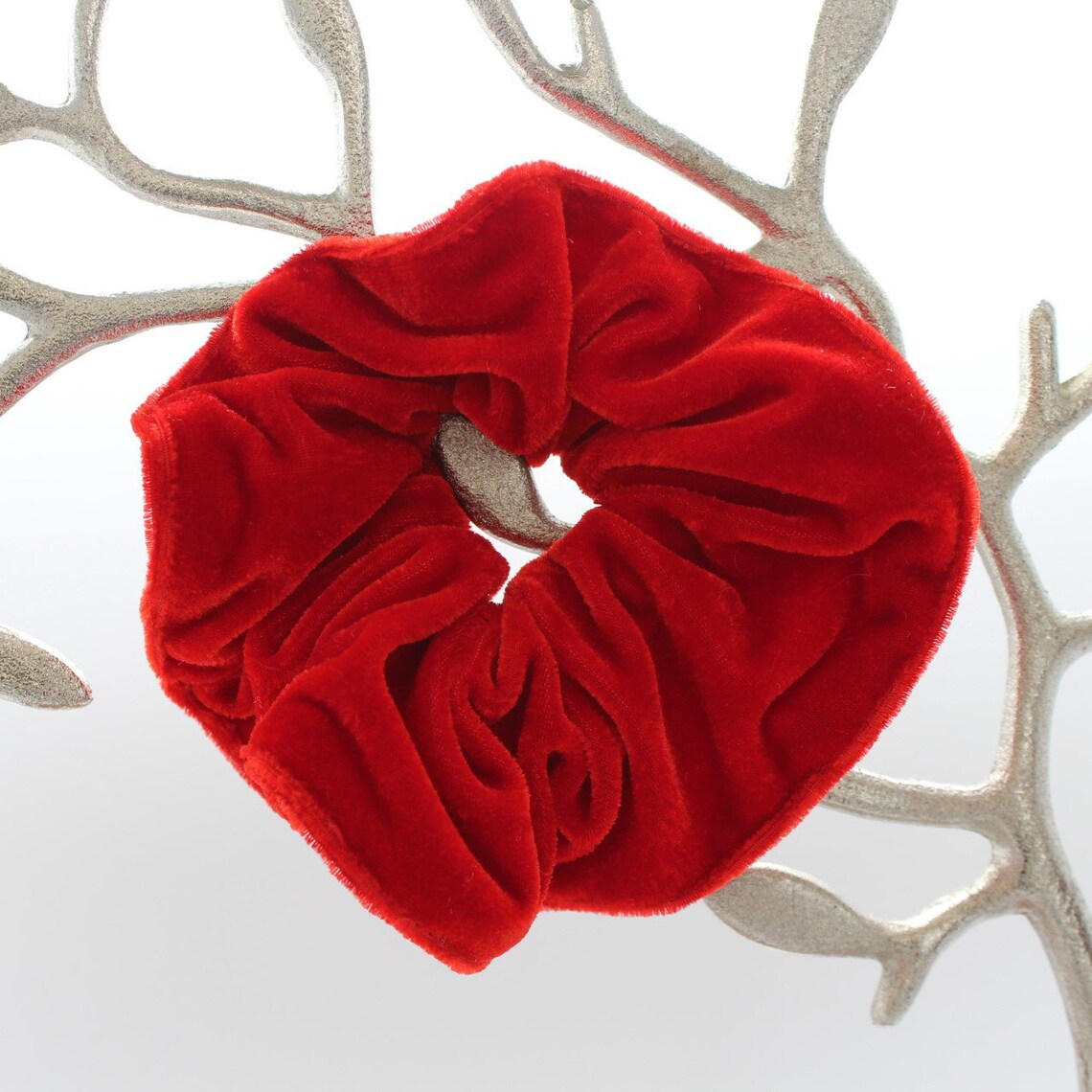 Jumbo Red Scrunchies /Pearl scrunchie /velvet Pearl /scrunchie - Etsy ...