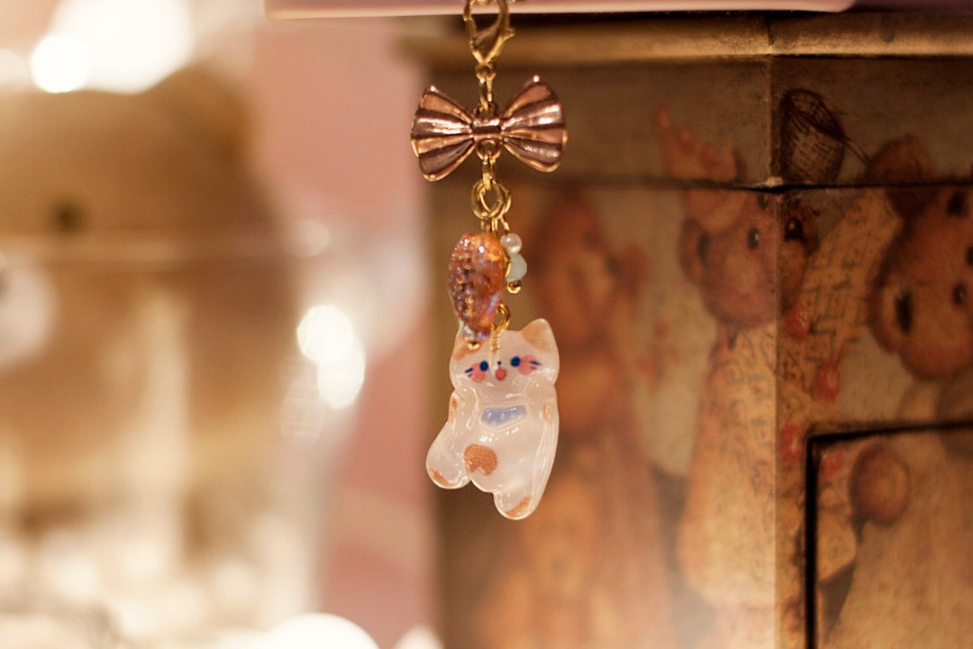 Kawaii Neko Fish Charm - Cute Cat Dust Plug for iPhone USB-C - Cozy ...
