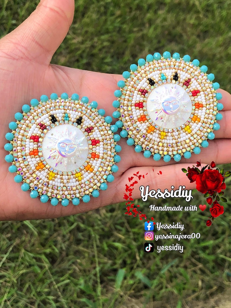 Handmade Beaded Popsocket, Earrings, and ID Badge - Etsy