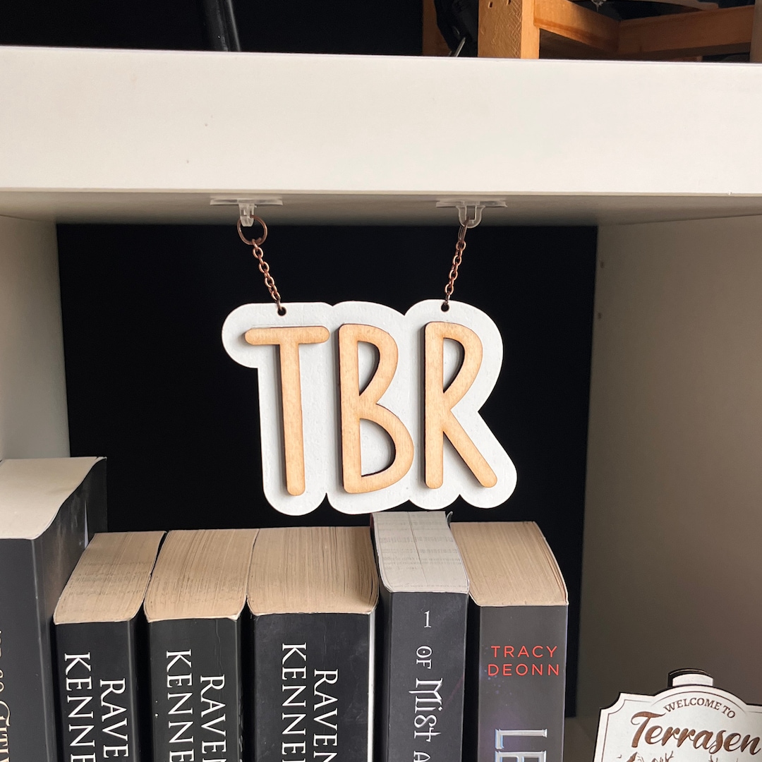 Bookshelf TBR Hanger, Book Shelf Hanger , Wooden TBR Library Sign, Book ...