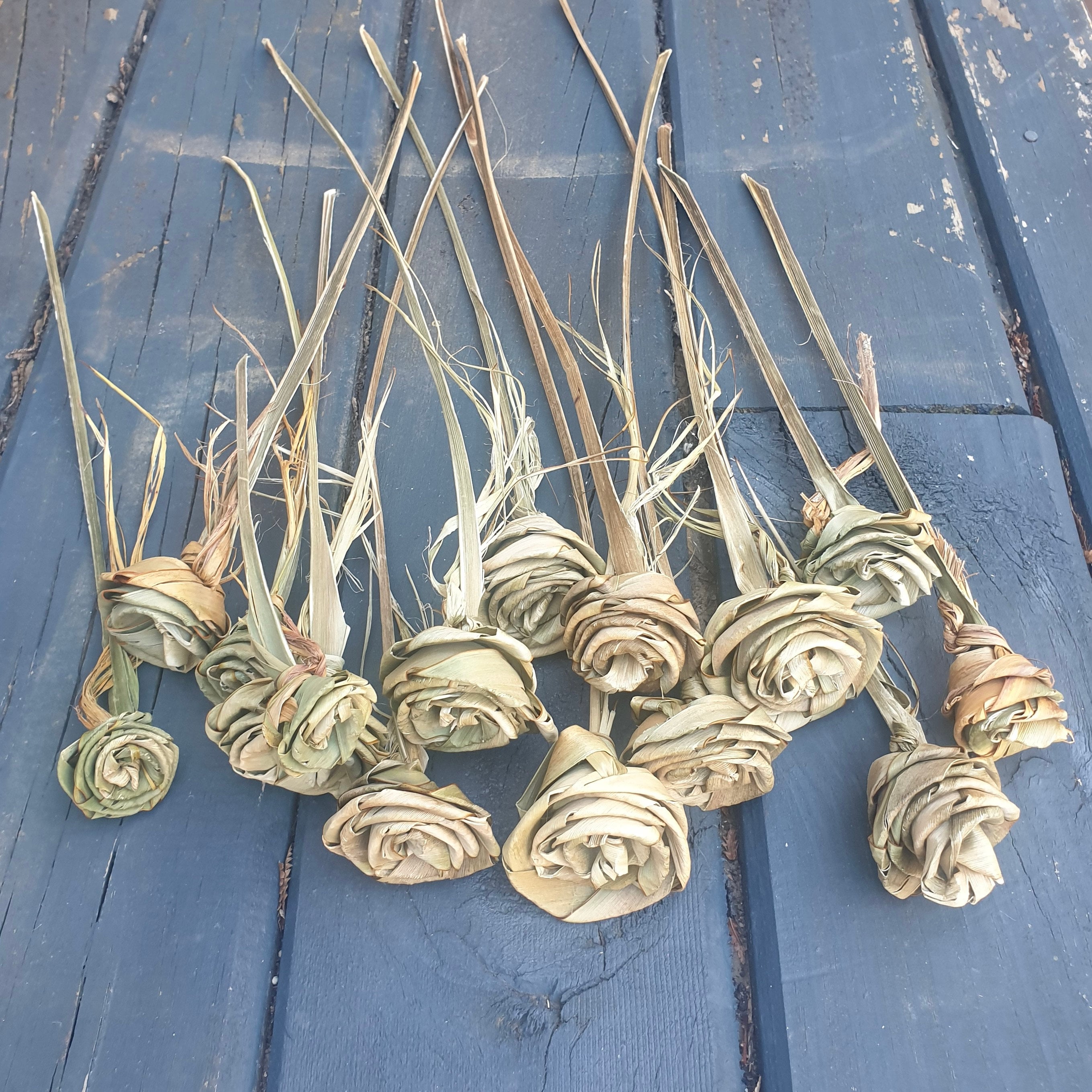 Handmade Flax Weaving Flowers / Harakeke Putiputi (maori Flax Weaving ...