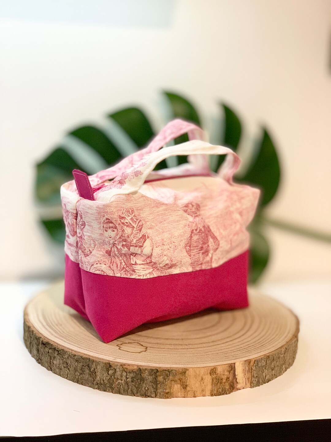 Personalized Padded Toile De Jouy Toiletry Bag – Square Quilted Travel ...