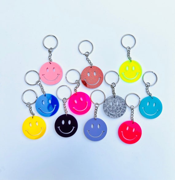 Smiley Face Keychain Retro Keychain Retro Accessory Vintage - Etsy