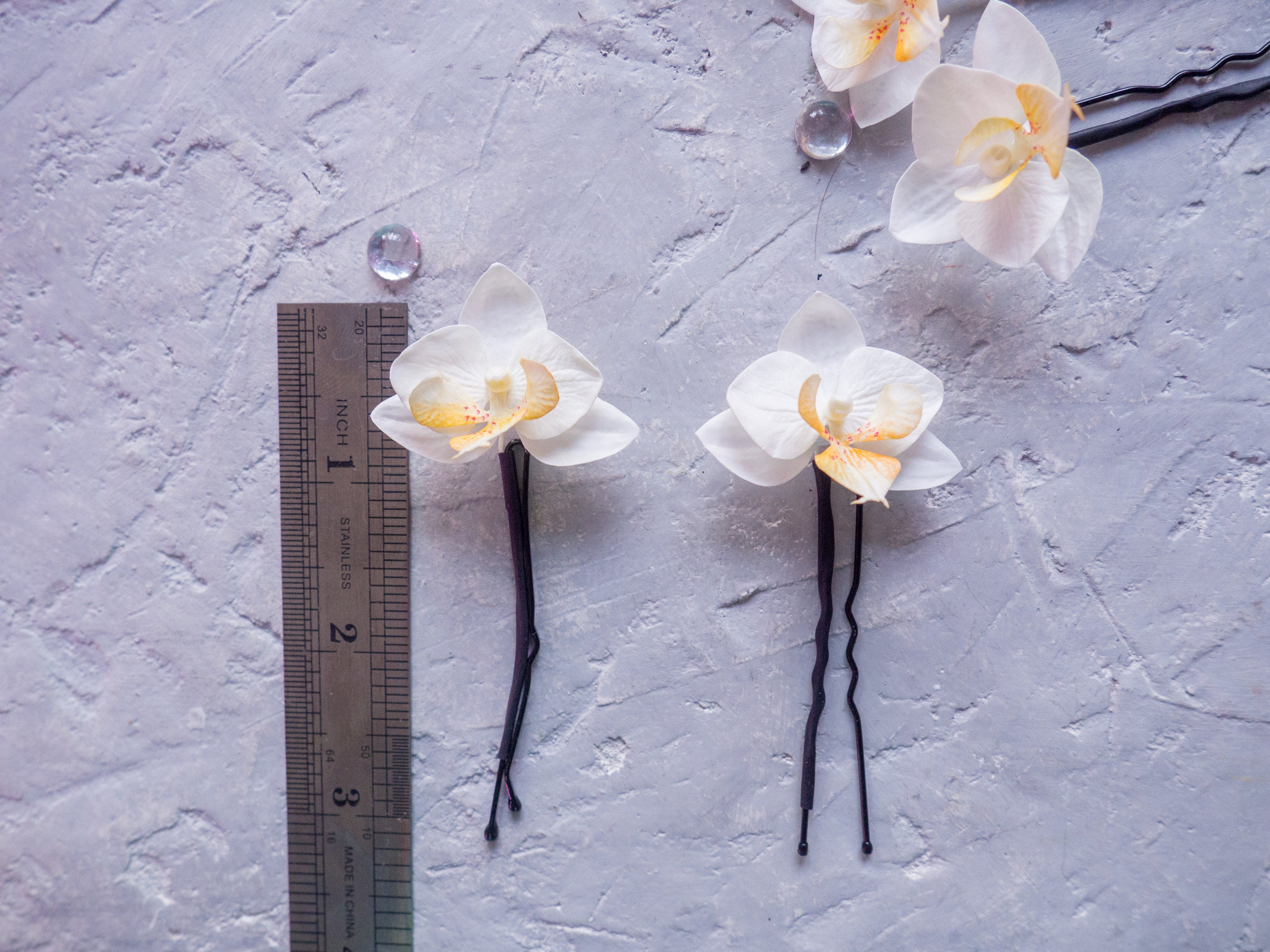 White Orchid Flower Hair Pins, Tropical Wedding Hair Piece - Etsy