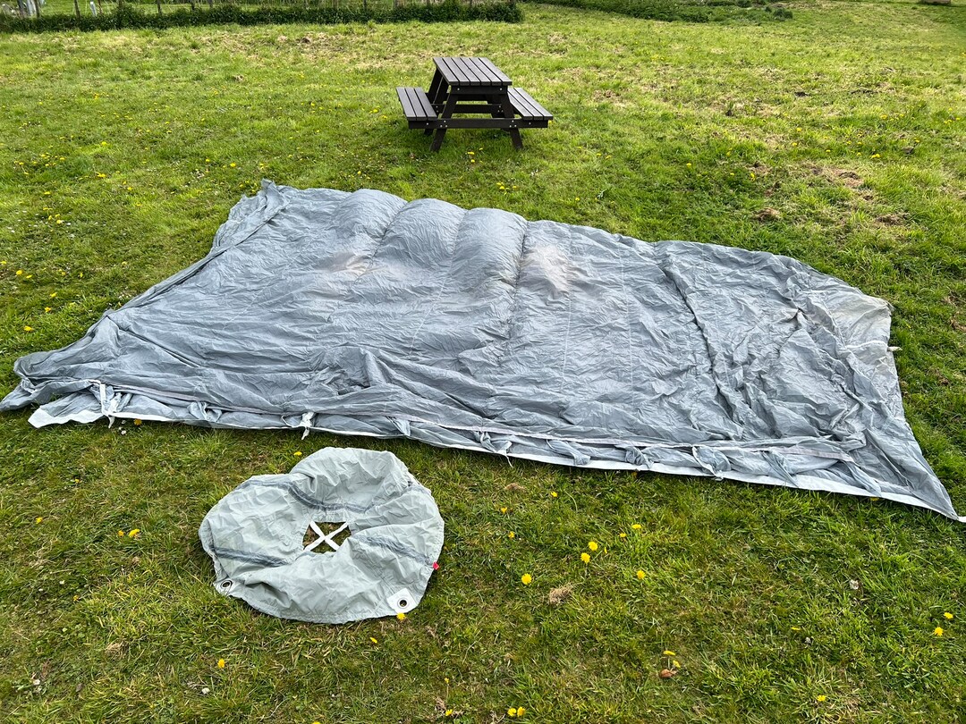 Ex Military Parachute Cut off & Drogue Chute Photo Prop Army Display ...