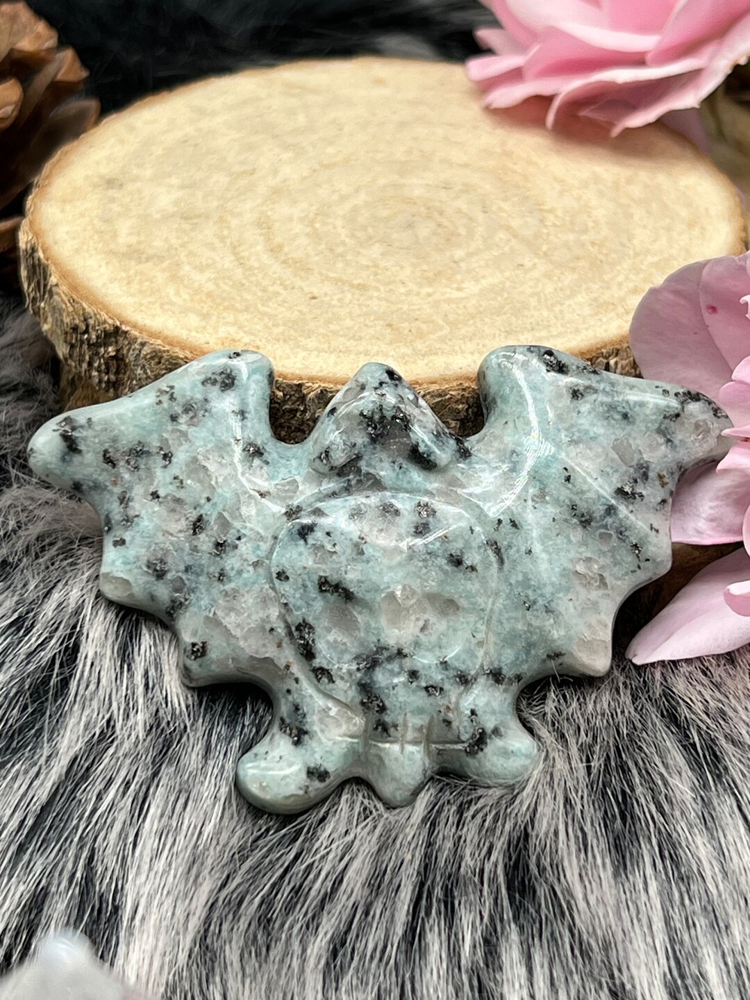 Gemstone Bat Made of Kiwi Jasper Figure Skull Bat Kiwi - Etsy