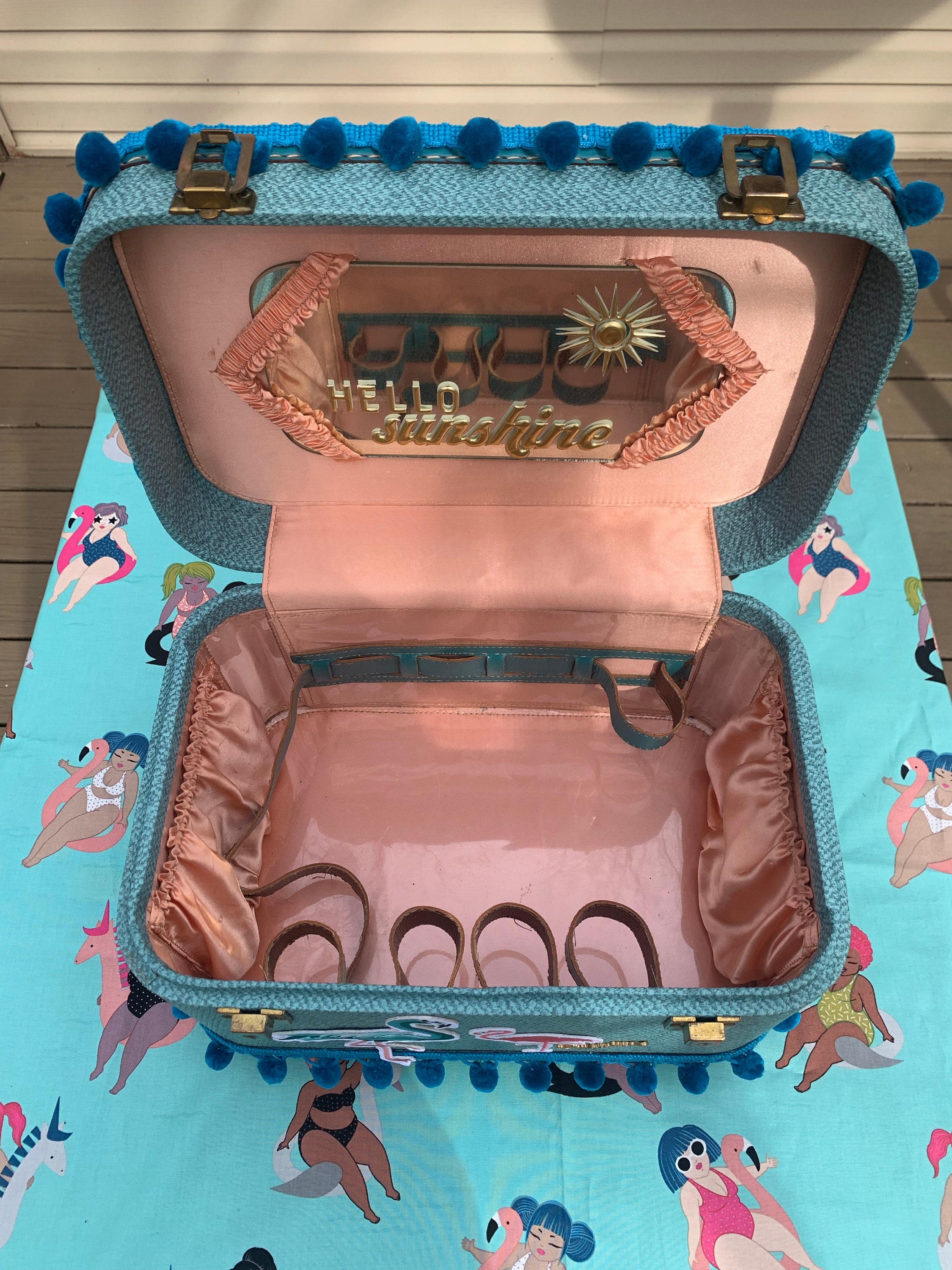 Upcycled Vintage Train Case, Flamingo Train Case, Vintage Train Case ...