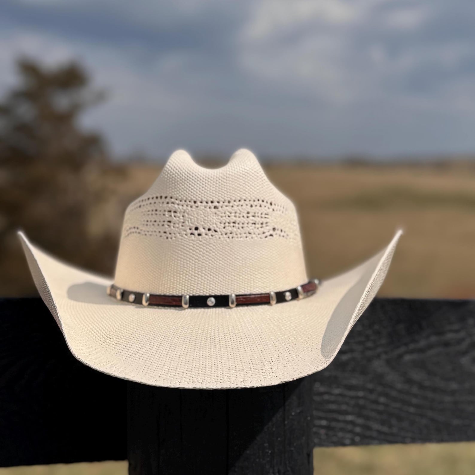 Natural Straw Cowboy Hat: Cattleman Style With Black Band - Etsy