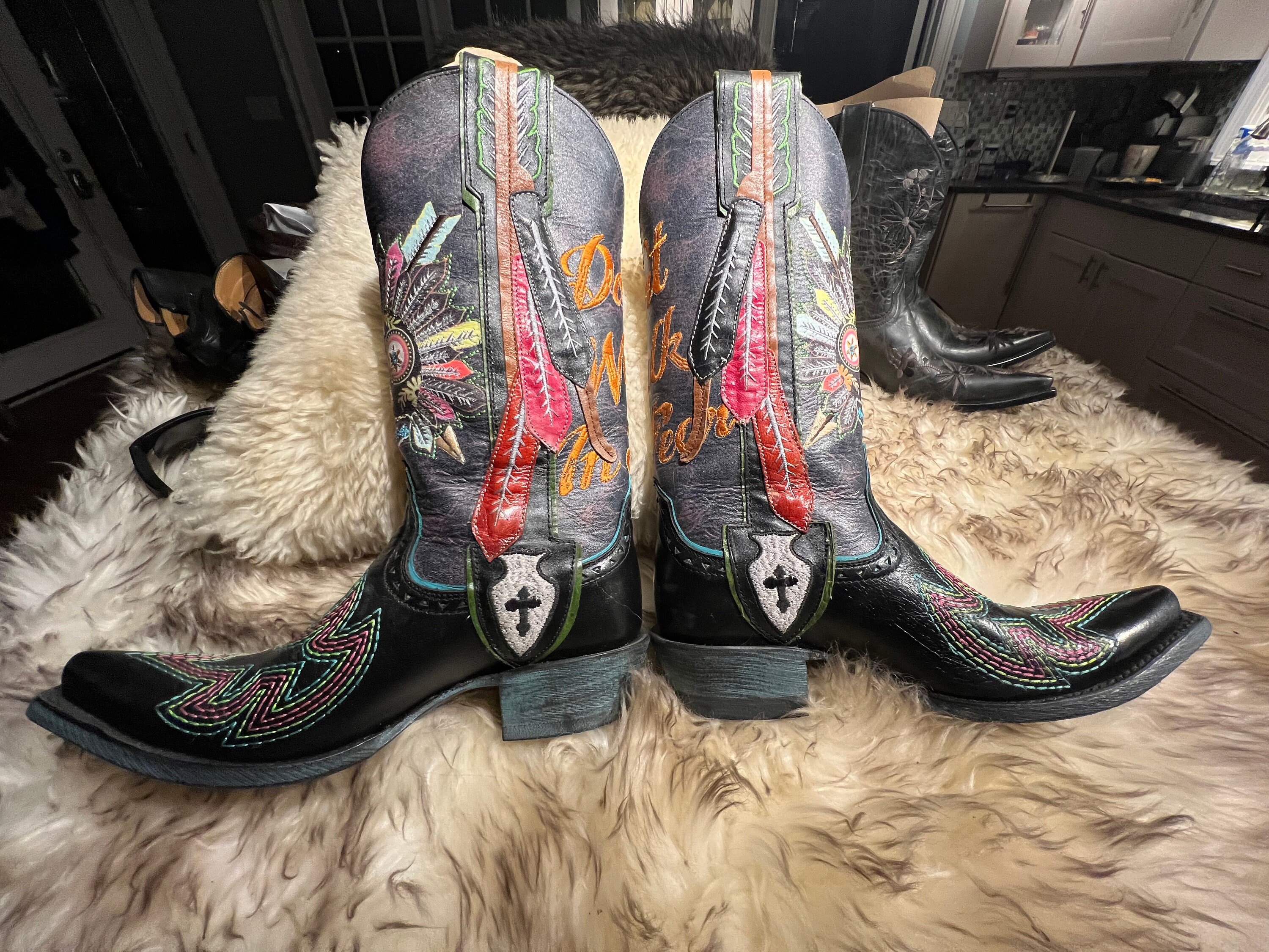 Collectable Vintage Ariat Gypsy Soul Embroidered Sugar Skull Western ...