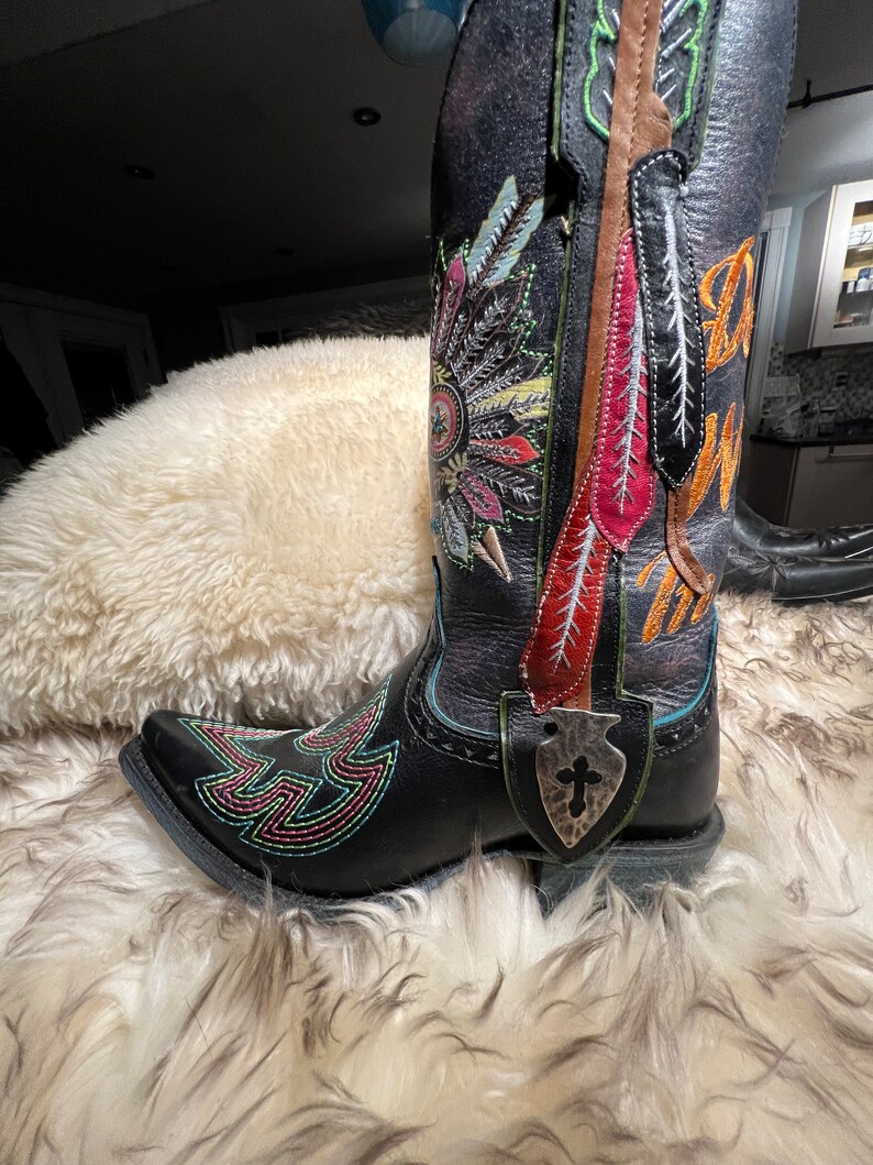 Collectable Vintage Ariat Gypsy Soul Embroidered Sugar Skull Western ...