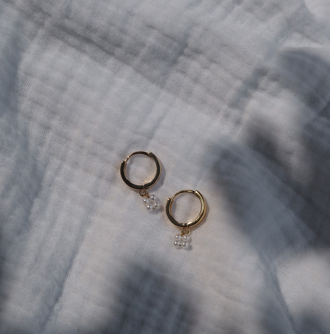 Aros BABY'S BREATH bañados en oro de 18k con perlas de - Etsy España