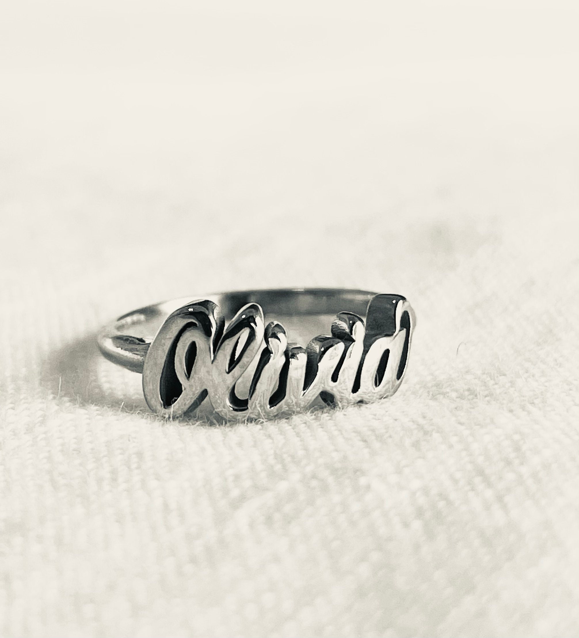Personalized Cursive Name Ring Available in 10k Yellow Gold - Etsy