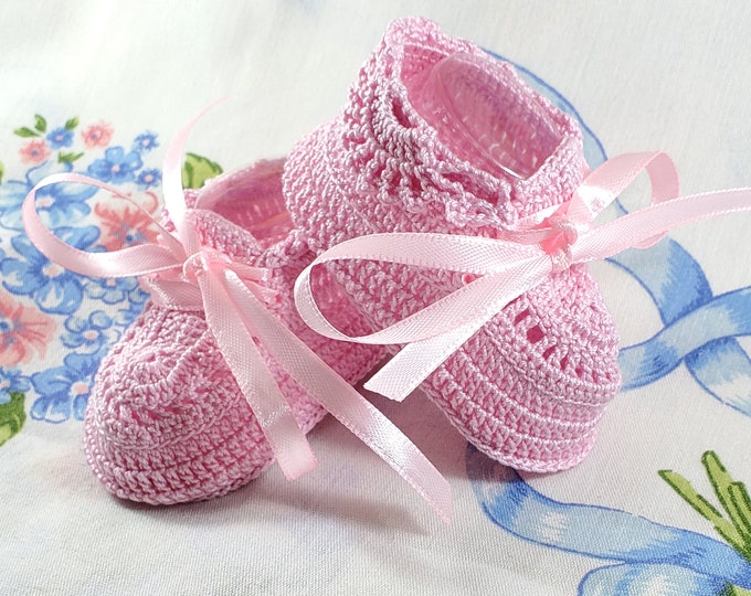 Pink Thread Crochet Lace up Baby Shoes With Pink Fold Over Cuffs and ...