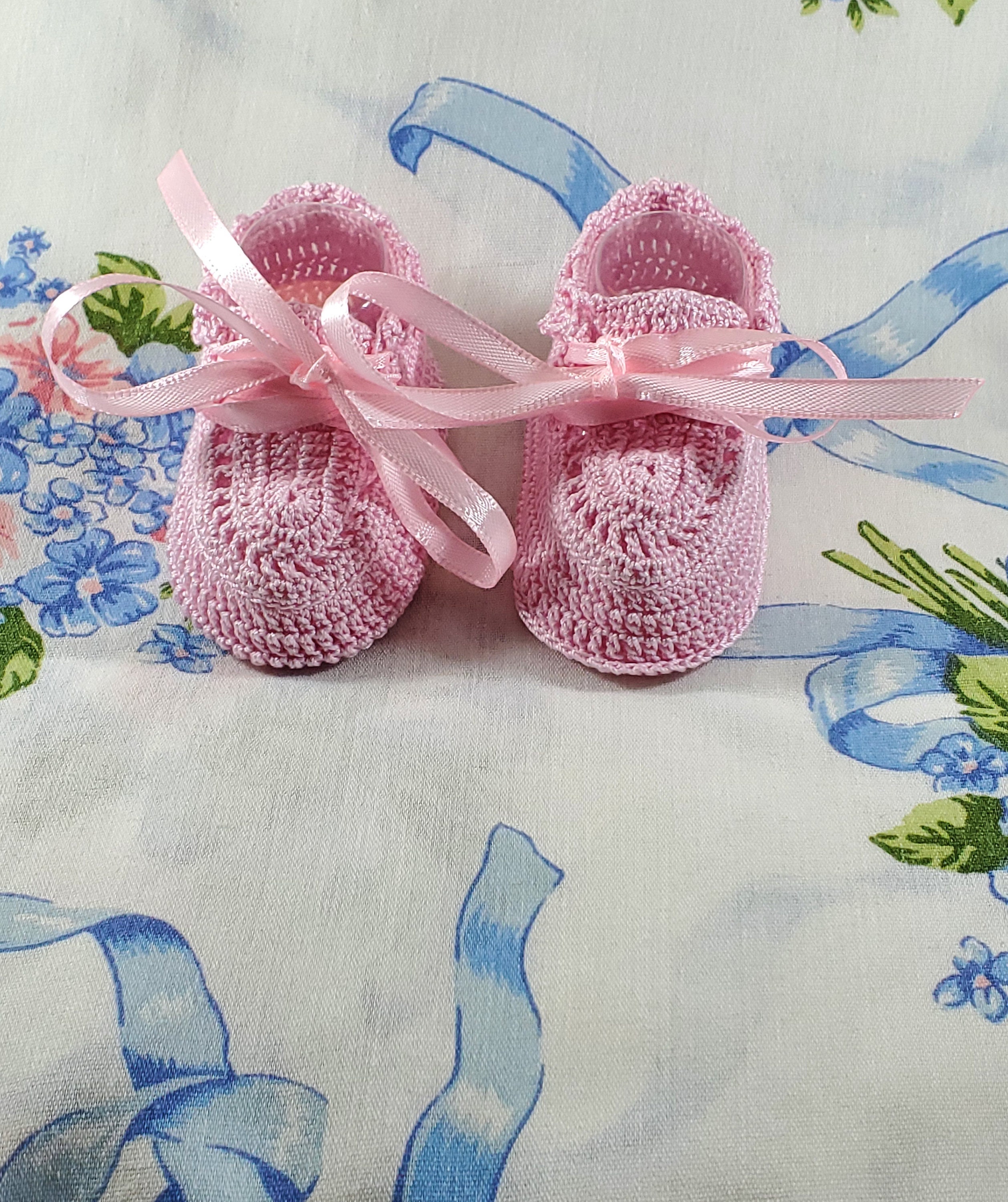 Pink Thread Crochet Lace Up Baby Shoes with Pink Fold Over | Etsy