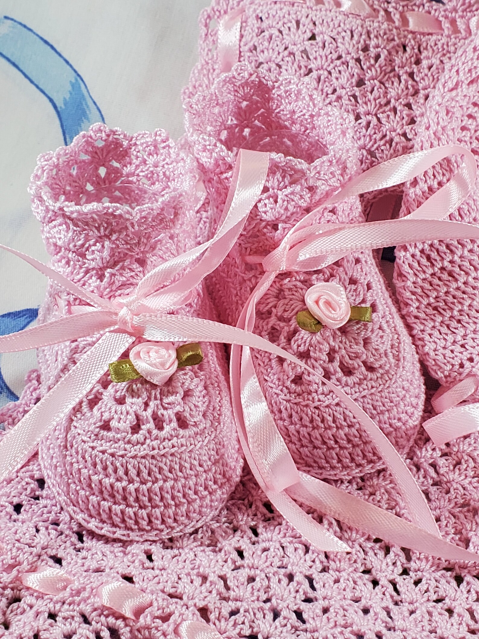 Classic Bonnet Booties & Bib Set Baby Girl 0-3 Months Pink Cotton ...