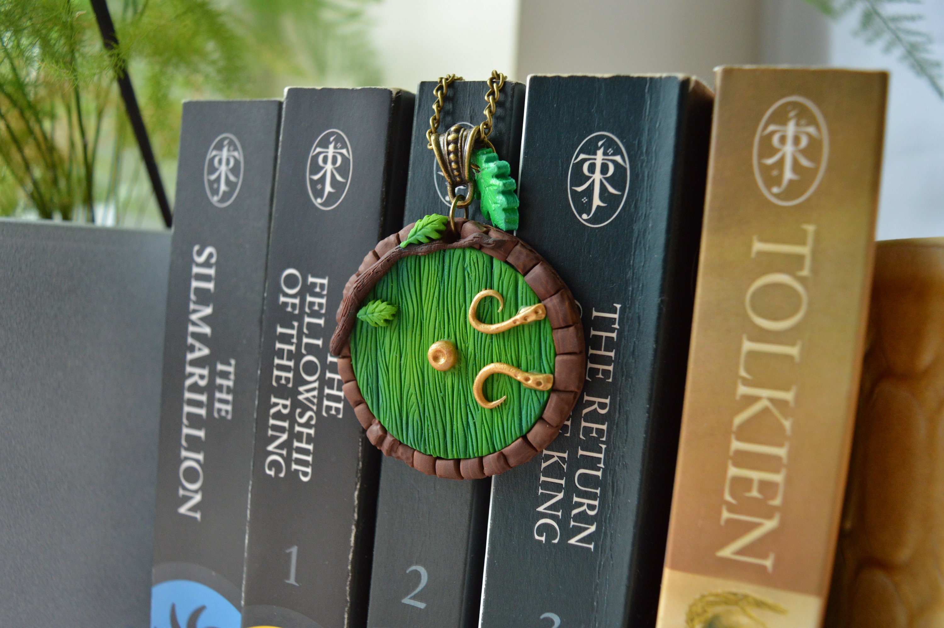 Green Hobbit Door Necklace the Hobbit Jewelry, Lord of the Rings ...