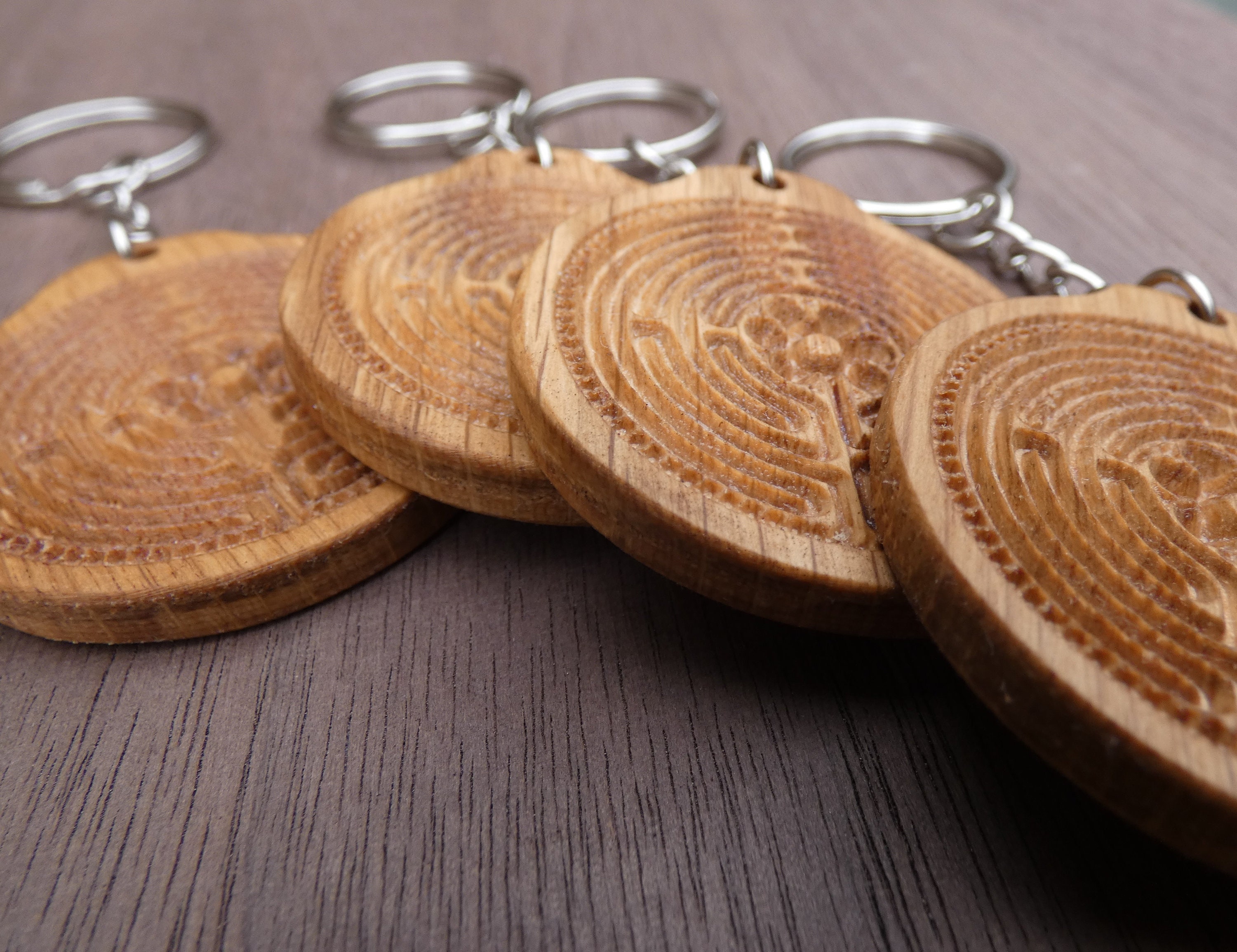 Chartres Mini Finger Labyrinth - Maze Oak Wooden Keyring - Keychain ...