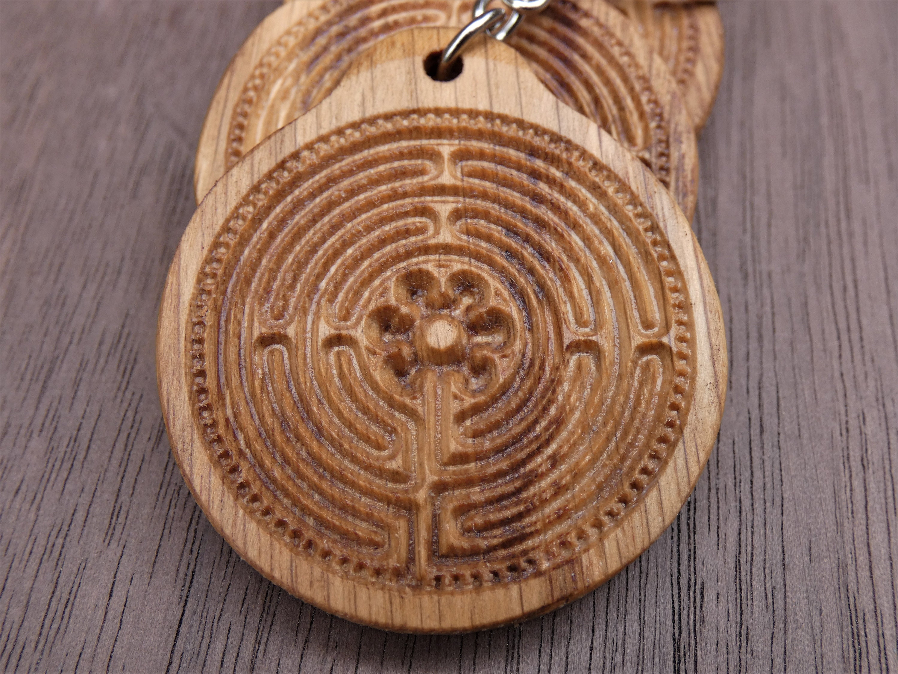 Chartres Mini Finger Labyrinth - Maze Oak Wooden Keyring - Keychain ...