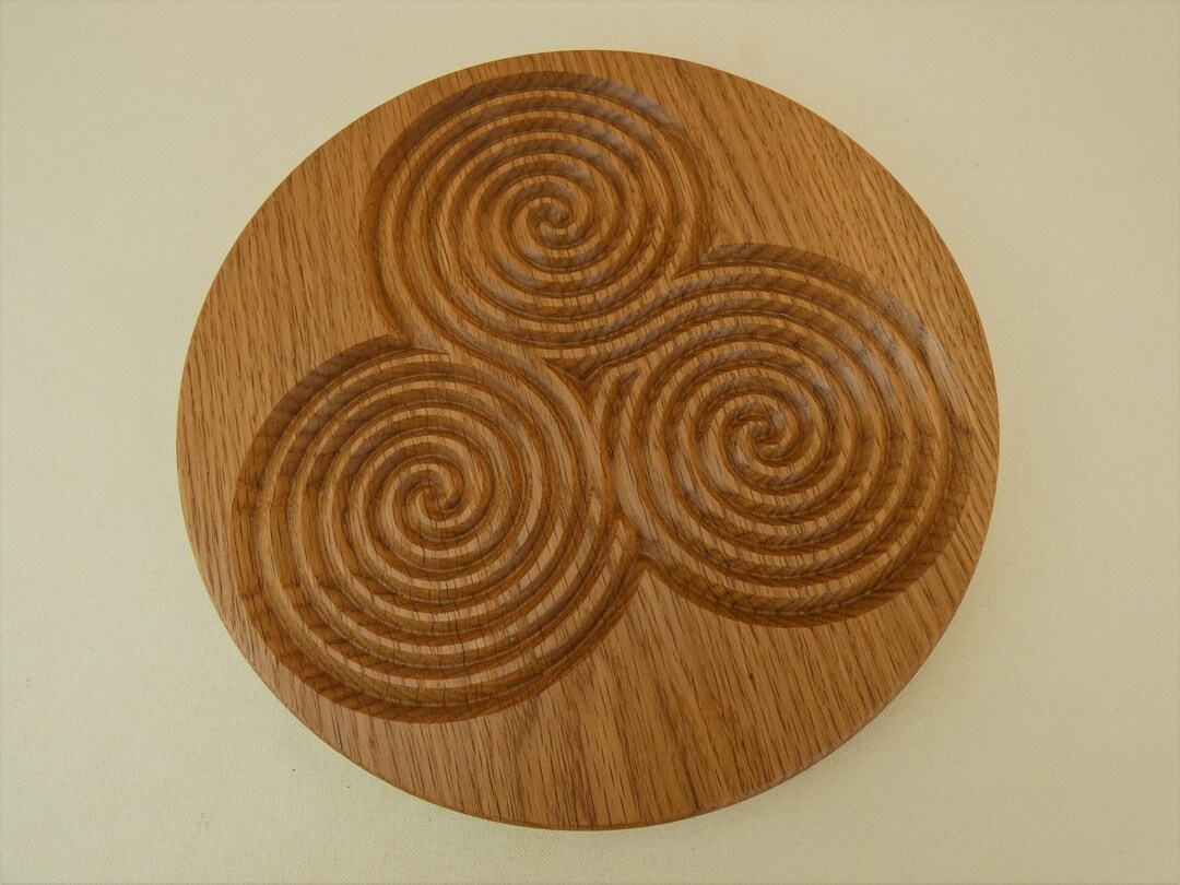 Triskele Triple Spiral Finger Labyrinth - Etsy