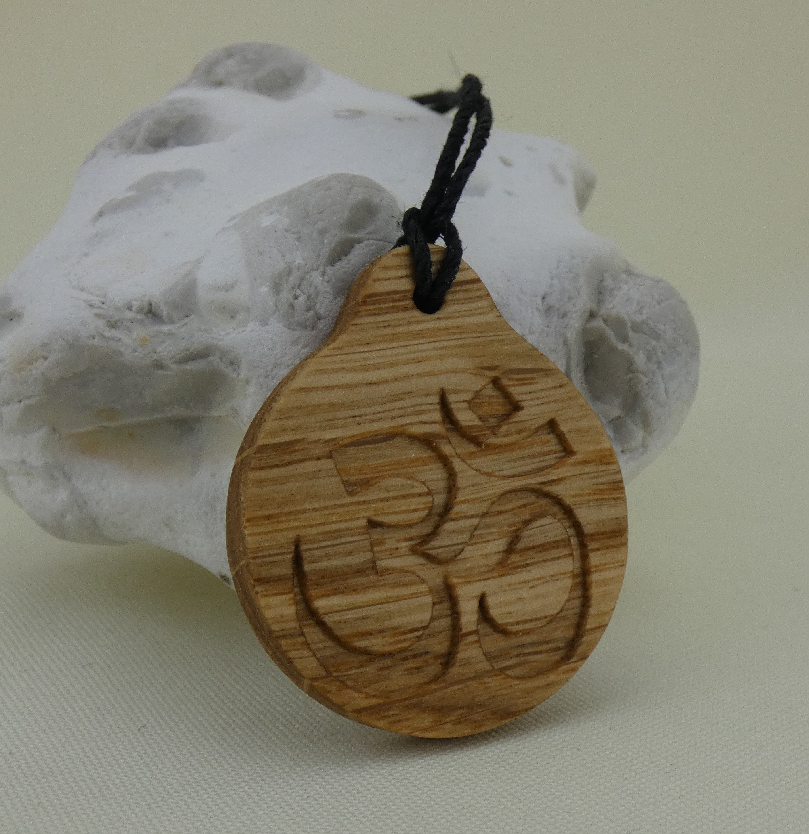 Om, Ohm, Aum, Symbol ,Pendant, Wood, Wooden,Wood Engraving, Oak, wood ...