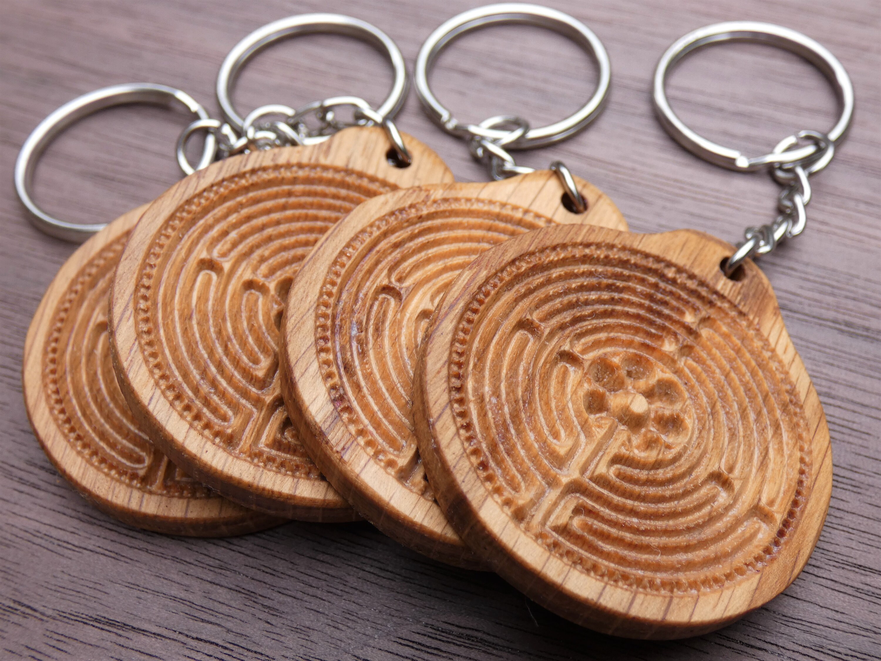 Chartres Mini Finger Labyrinth - Maze Oak Wooden Keyring - Keychain ...