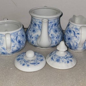 S.P.M. Walkure-bayreuth Bavaria Germany White and Blue Flowers ...