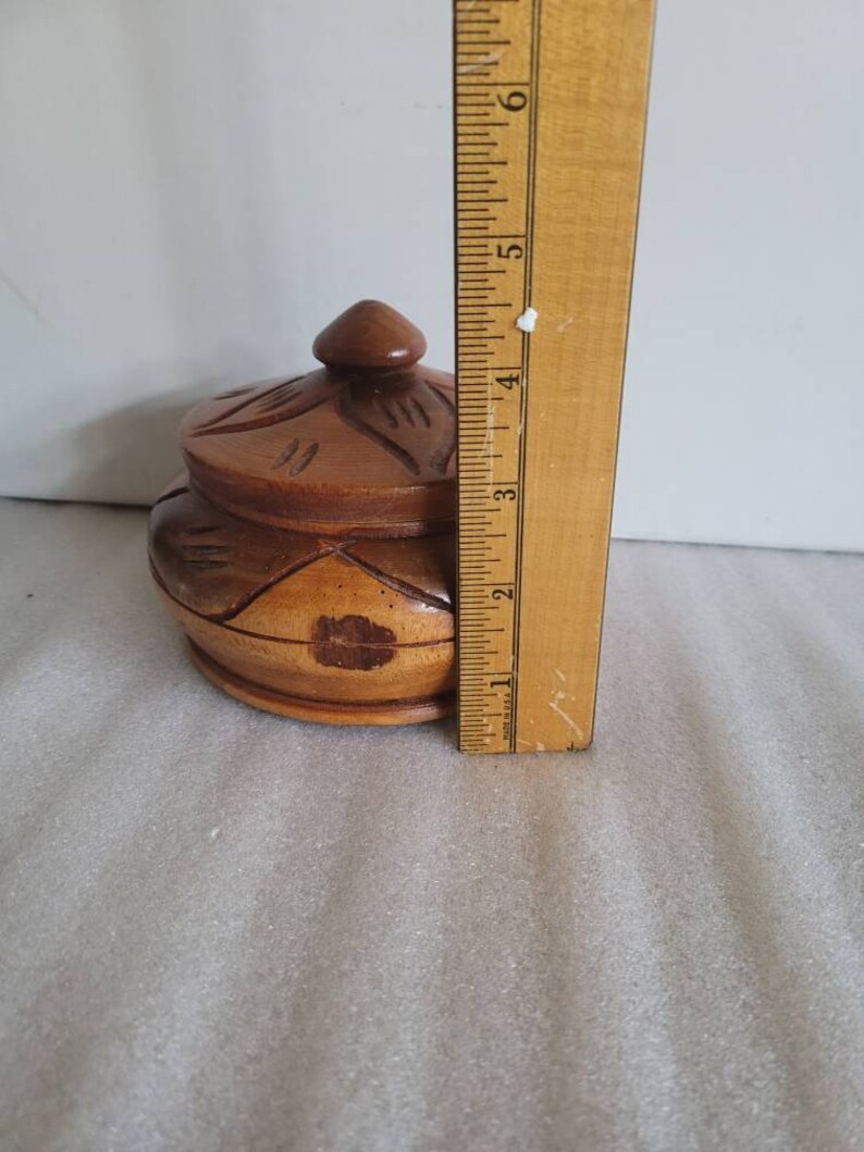 Vintage Carved Wood Round Container With Lid. - Etsy